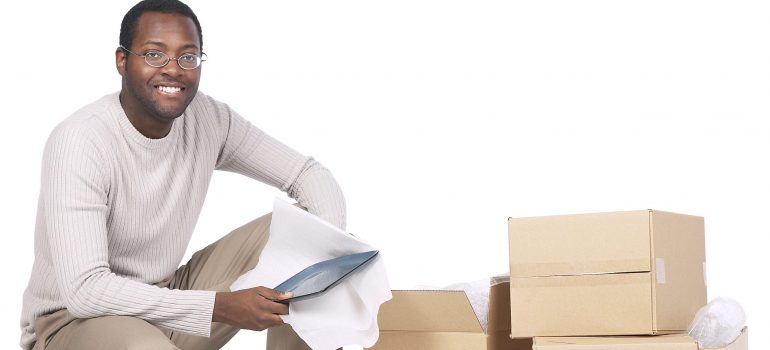 How to pack for an emergency move? | Triple 7 Movers Las Vegas